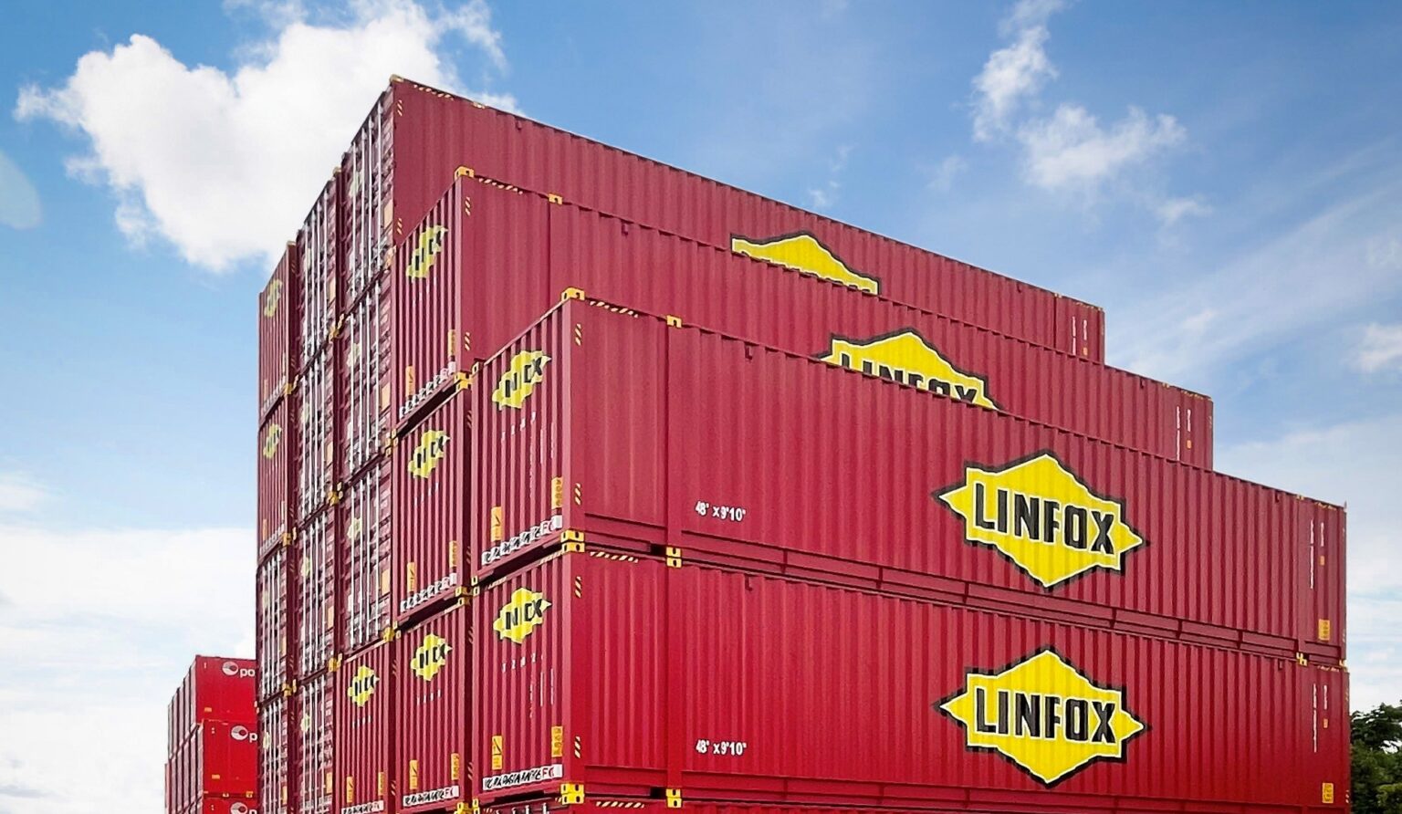 SPECIAL FEATURE: Mega fleet investment builds supply chain capability - Linfox